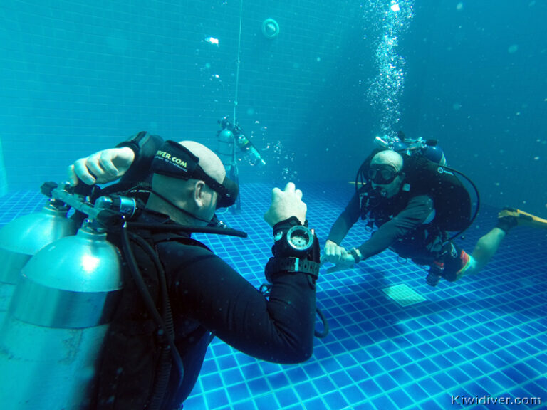 Twinset Fundamentals - Kiwidivers - Phuket